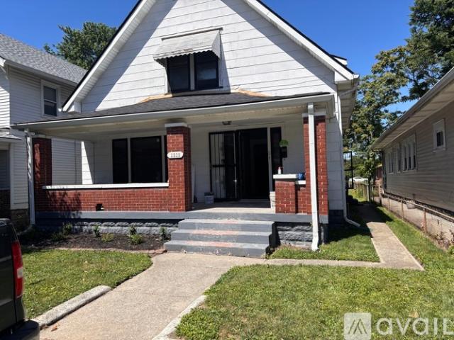 3 BR, 2 BA Apartment 2930 Highland Place, Indianapolis, IN 46208