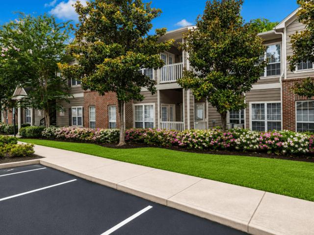 3 BR, 2 BA Apartment 2975 Continental Colony Parkway Unit 1009, Atlanta, GA 30331