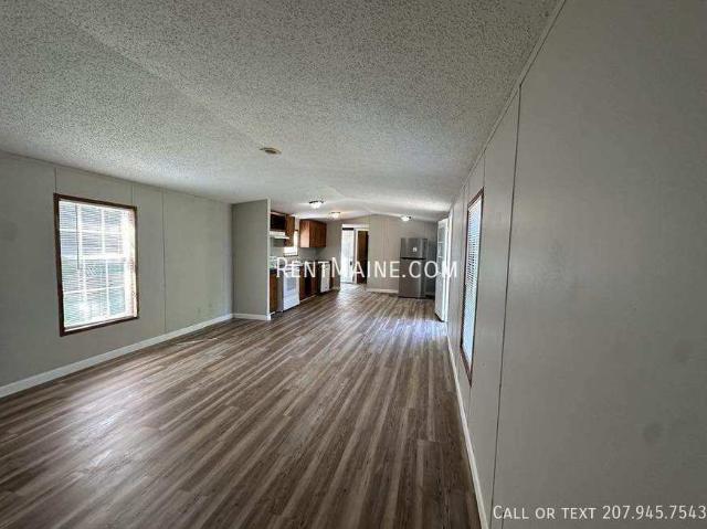 3 BR, 2 BA Apartment 29 Balsam Ln Levant, ME 04456