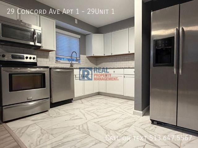 3 BR, 2 BA Apartment 29 Concord Ave Apt 1, Fort Thomas, KY 41075
