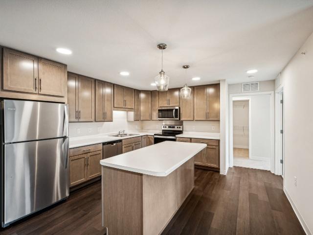 3 BR, 2 BA Apartment 203 22nd Lane SW Unit 300, Cambridge, MN 55008