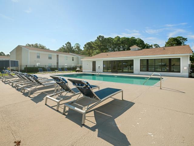 3 BR, 2 BA Apartment 2000 Harbor Pines Drive Unit 215, Saint Marys, GA 31558