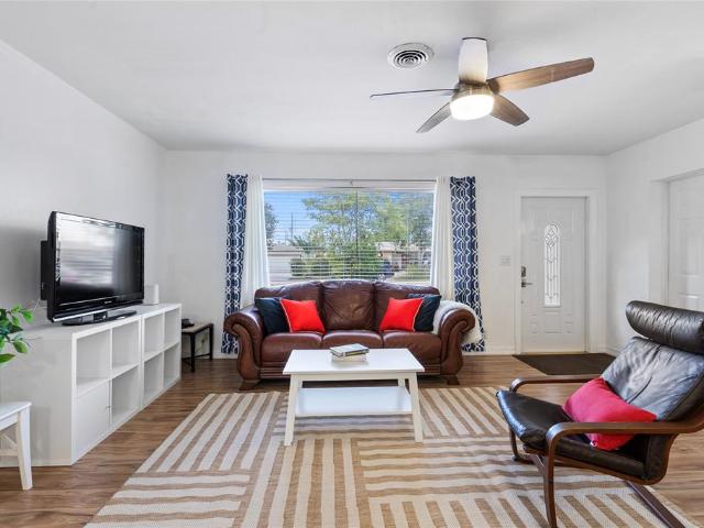 3 BR, 2 BA Apartment 2000 Northeast 62nd Street, Fort Lauderdale, FL 33308
