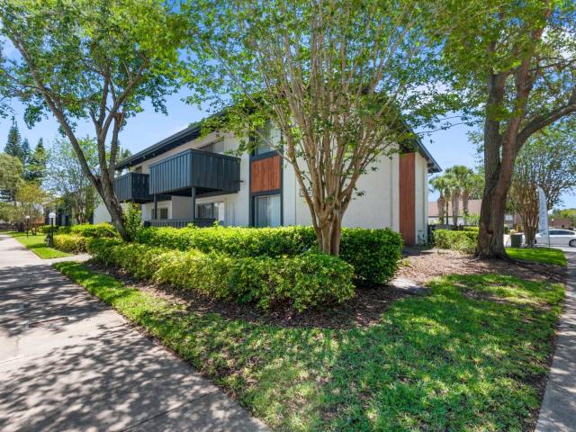 3 BR, 2 BA Apartment 2000 Village Lane Unit 0207, Winter Park, FL 32792