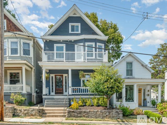 3 BR, 2 BA Apartment 2006 Breen St, Cincinnati, OH 45208