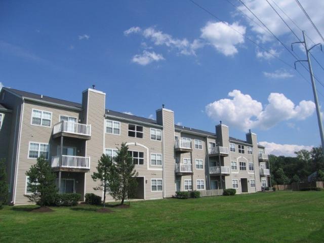 3 BR, 2 BA Apartment 200 Vinings Way, Newark, DE 19702
