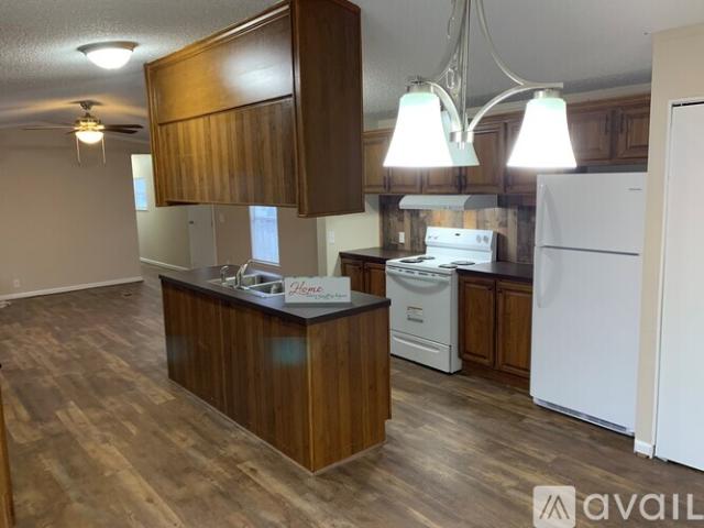 3 BR, 2 BA Apartment 200 Raider Lane, Lumberton, TX 77657