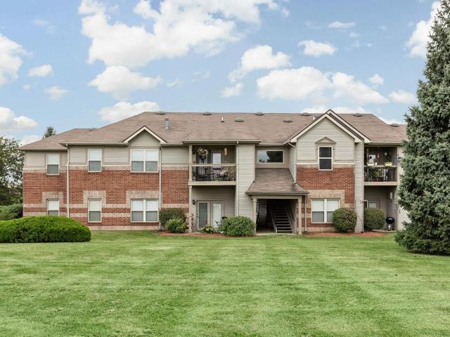 3 BR, 2 BA Apartment 2011 Northeast Bay Drive Unit 2051H, Greenfield, IN 46140