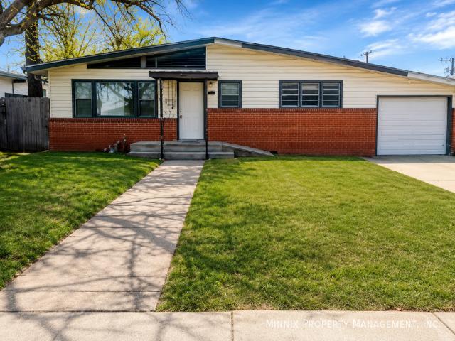 4 BR, 2 BA Apartment 2017 43rd St Lubbock, TX 79412