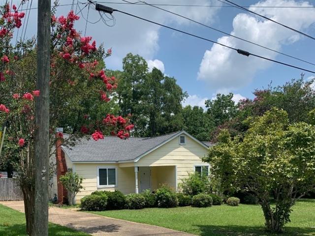 3 BR, 2 BA Apartment 201 Connelly St, Dothan, AL 36301