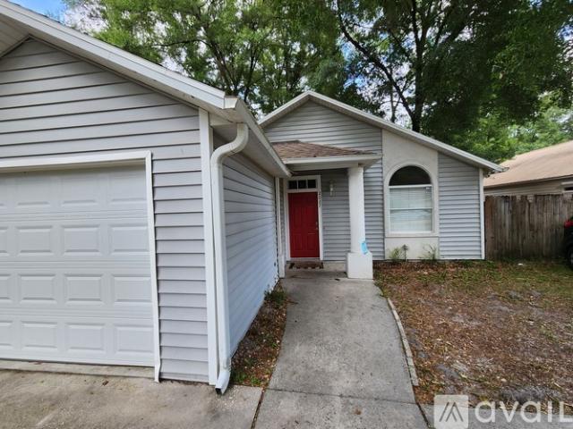 3 BR, 2 BA Apartment 2027 SW 73rd St, Gainesville, FL 32607