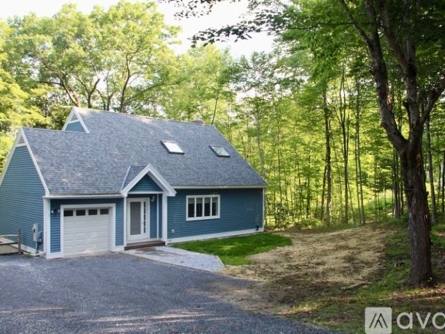 3 BR, 2 BA Apartment 202 North Ridge Run, Manchester, VT 05255