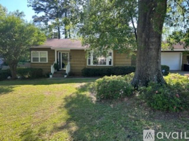 3 BR, 2 BA Apartment 202 Sinclair Street, McComb, MS 39648