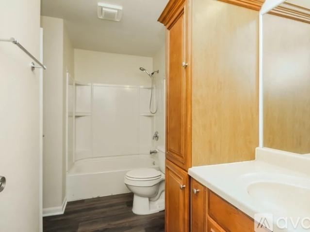3 BR, 2 BA Apartment 2041 East Radcliffe Drive, Tempe, AZ 85283