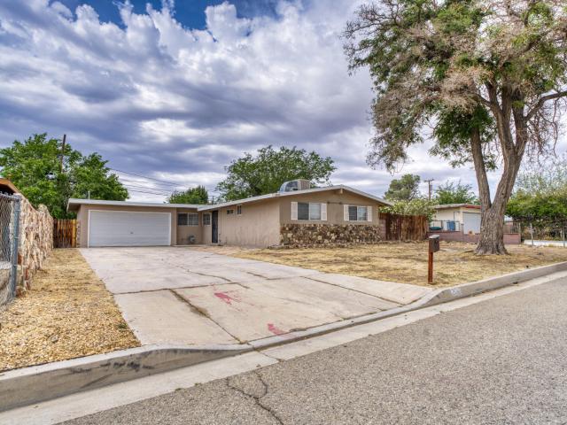 3 BR, 2 BA Apartment 2047 West Lingard Street, Lancaster, CA 93536