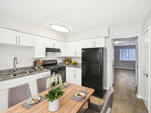 3 BR, 2 BA Apartment 2050 Austell Road SW Unit X11, Marietta, GA 30008