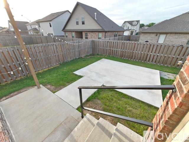 3 BR, 2 BA Apartment 2060 Periwinkle Pl, Centerton, AR 72719