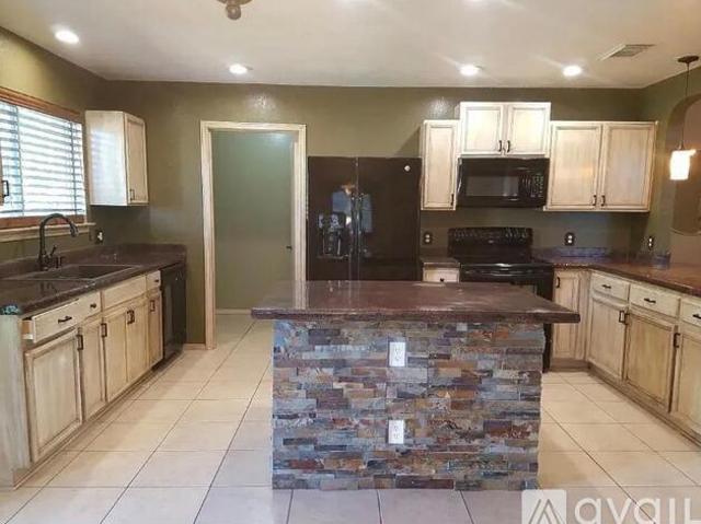 3 BR, 2 BA Apartment 2063 Club Crossing, New Braunfels, TX 78130