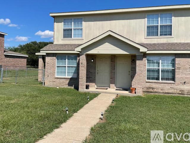 3 BR, 2 BA Apartment 206 Meadow View Ln, Unit A, Gatesville, TX 76528