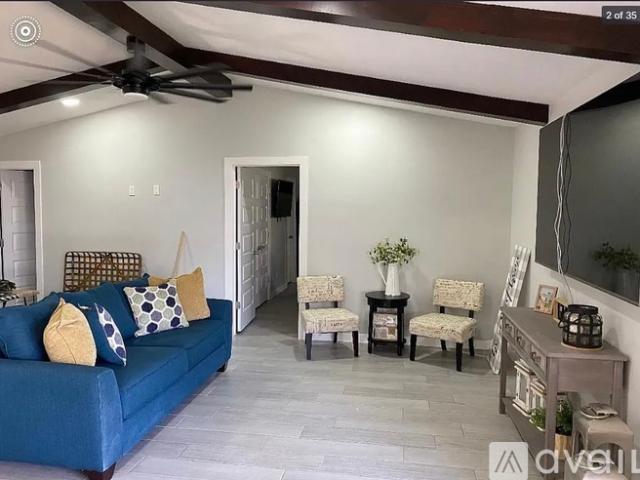 3 BR, 2 BA Apartment 208 North Alamo Street, Edinburg, TX 78541