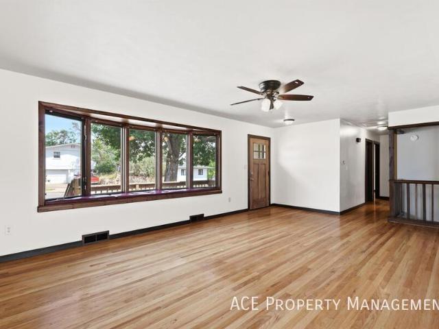 3 BR, 2 BA Apartment 209 Wedgewood Dr Rapid City, SD 57702