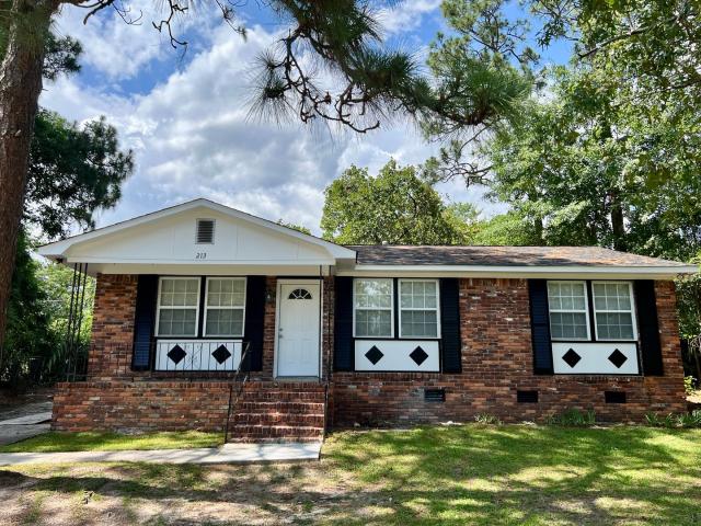 3 BR, 2 BA Apartment 213 Kingnut Drive, Columbia, SC 29209