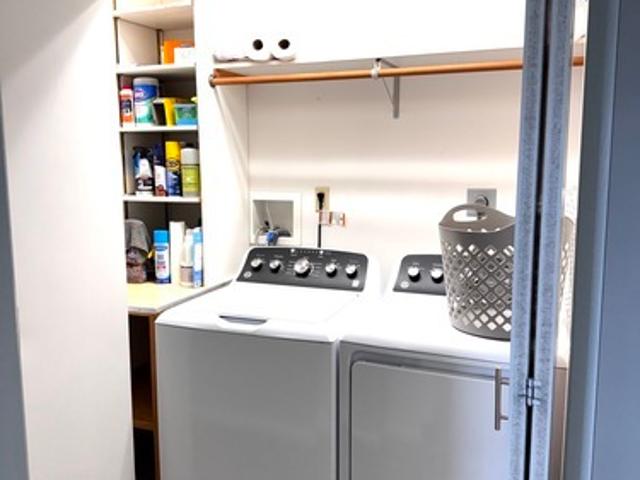 3 BR, 2 BA Apartment 213 Park Street, Unit B, Lake City, MN 55041
