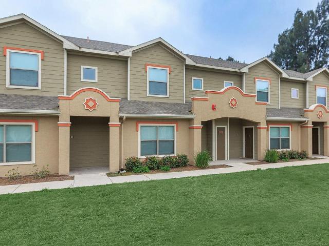 3 BR, 2 BA Apartment 2100 Grapefruit Street, Brownsville, TX 78521
