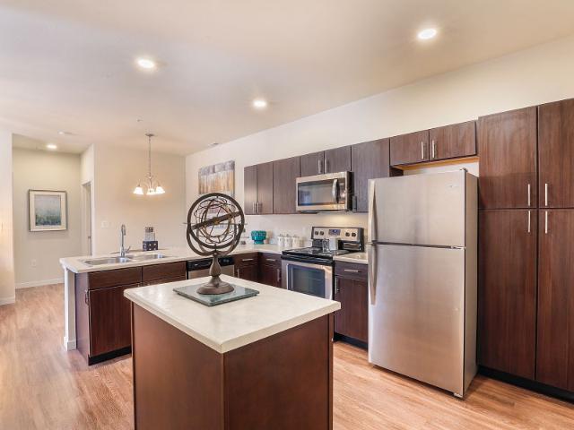 3 BR, 2 BA Apartment 2100 East Aventura Way St. Unit 03117, Saint Louis, MO 63146