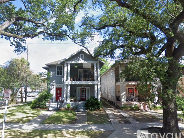 3 BR, 2 BA Apartment 2102 South Carrollton Avenue, New Orleans, LA 70118