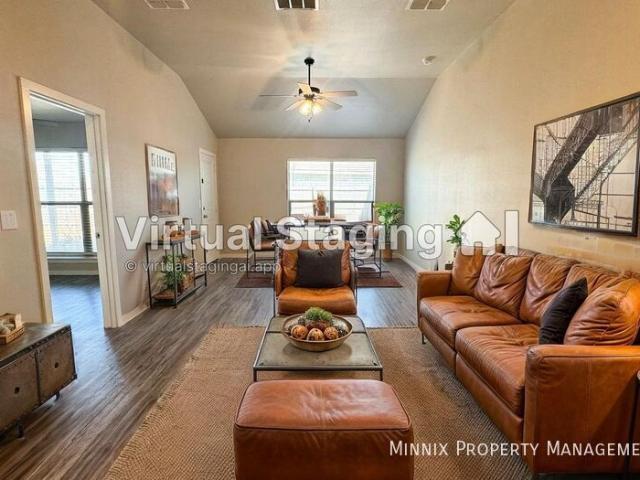 3 BR, 2 BA Apartment 2104 N. Ave. J, Lubbock, TX 79403