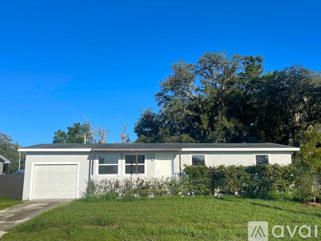 3 BR, 2 BA Apartment 2115 Orange Blossom Avenue, Sebring, FL 33870
