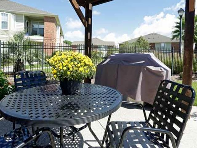 3 BR, 2 BA Apartment 2118 West Old Spanish Trail Unit 00Q 00Q4, New Iberia, LA 70560