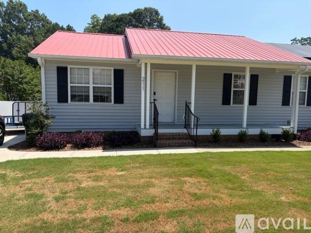 3 BR, 2 BA Apartment 211 Grigsby Ave, Unit A, Holly Springs, NC 27540