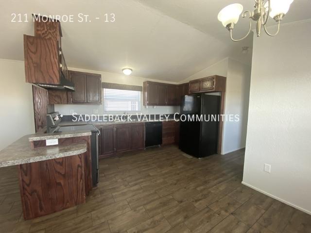 3 BR, 2 BA Apartment 211 Monroe St Rawlins, WY 82301