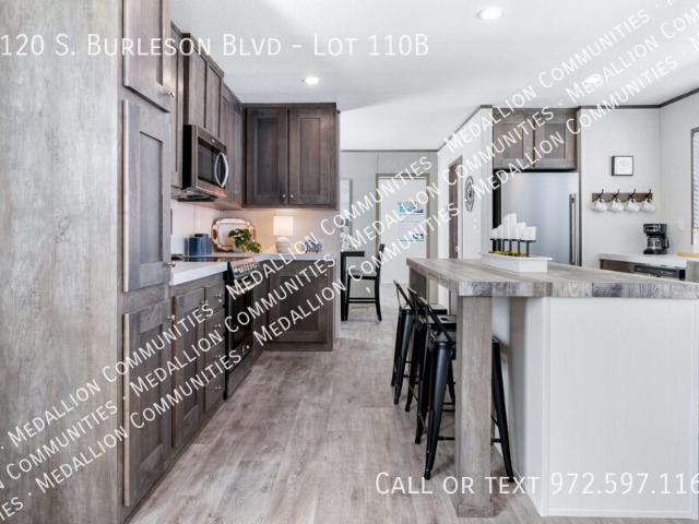 3 BR, 2 BA Apartment 2120 S. Burleson Blvd, Burleson, TX 76028