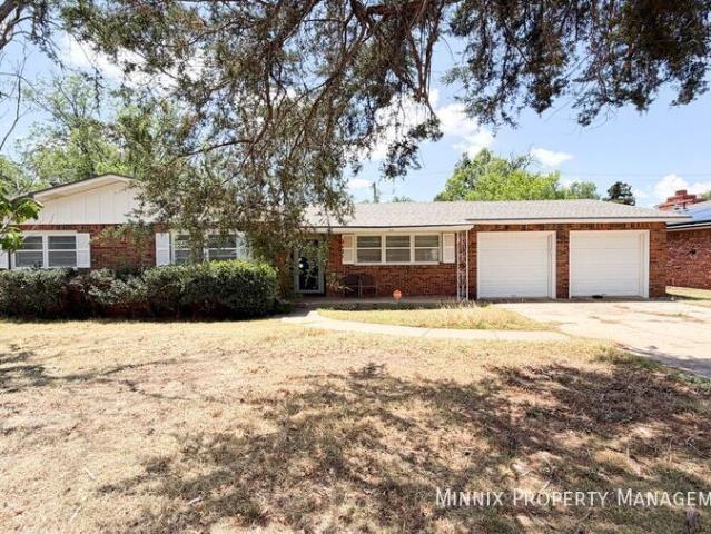 3 BR, 2 BA Apartment 2121 56th St Lubbock, TX 79412