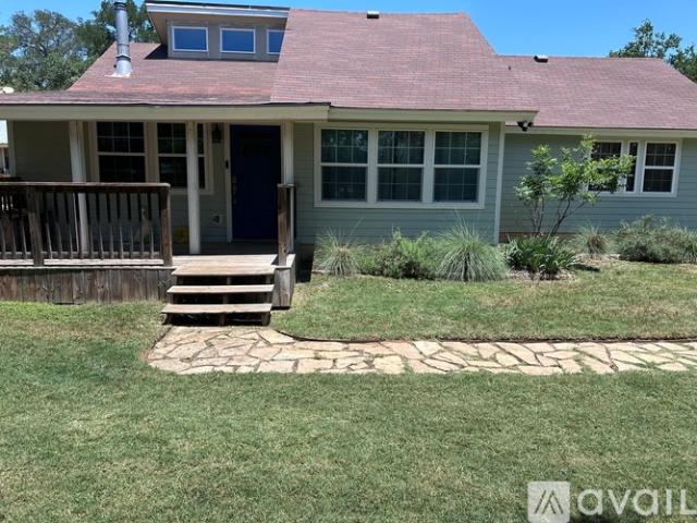 3 BR, 2 BA Apartment 217 Leveritts Loop, Wimberley, TX 78676