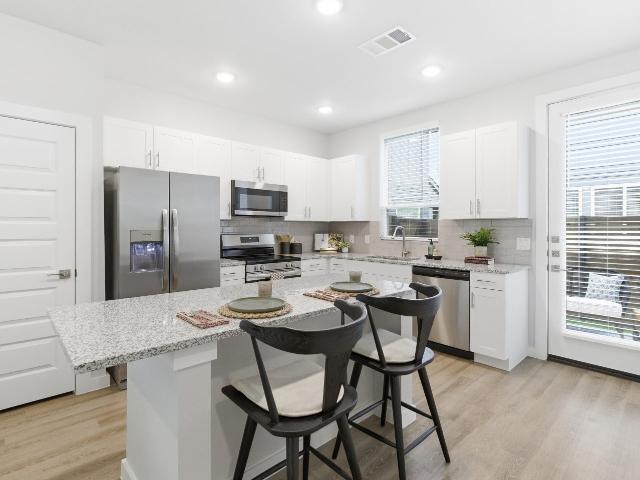 3 BR, 2 BA Apartment 21400 Big Spring Valley Avenue Unit 2, Spring, TX 77388
