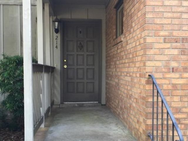 3 BR, 2 BA Apartment 214 Westbrooke Dr, Statesboro, GA 30458