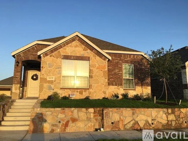3 BR, 2 BA Apartment 2157 Olivereta Drive, Little Elm, TX 75068
