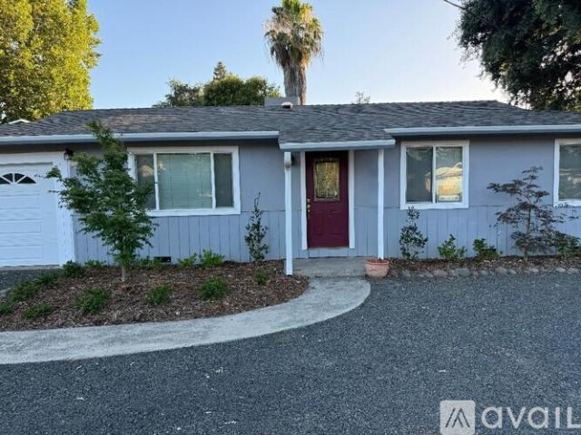 3 BR, 2 BA Apartment 2173 Holly Avenue, Chico, CA 95926