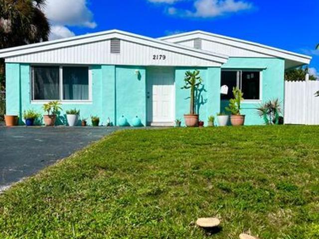 3 BR, 2 BA Apartment 2179 NE 173rd St, North Miami Beach, FL 33162