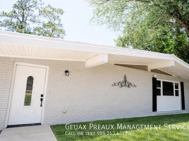 3 BR, 2 BA Apartment 2184 3rd St, Mandeville, LA 70471