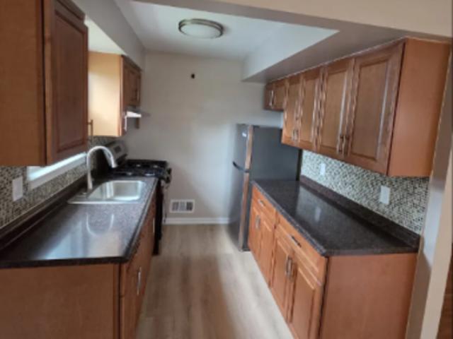 3 BR, 2 BA Apartment 218 Kipp Ave, Unit M, Hasbrouck Heights, NJ 07604