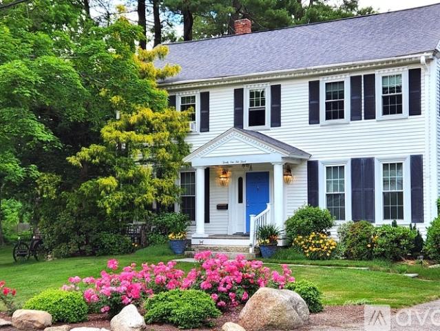 3 BR, 2 BA Apartment 21 Ash St, Unit 4, Hopkinton, MA 01748