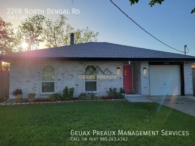 3 BR, 2 BA Apartment 2208 North Bengal Rd, Metairie, LA 70003
