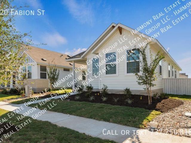 3 BR, 2 BA Apartment 220 Fabion St, Kyle, TX 78640