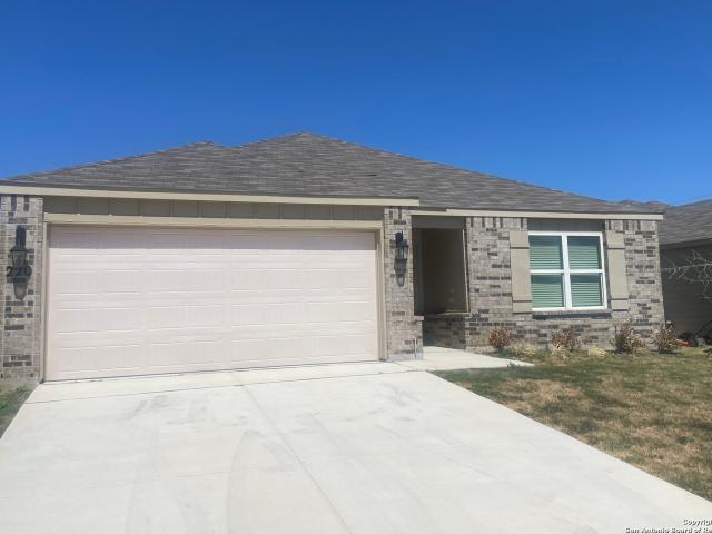 3 BR, 2 BA Apartment 220 Stevens Smt, NEW BRAUNFELS, TX 78130