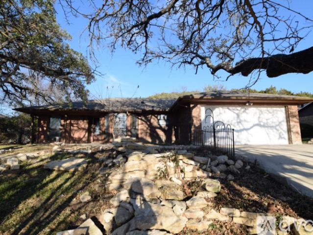 3 BR, 2 BA Apartment 2213 Phyllis Dr, Copperas Cove, TX 76522